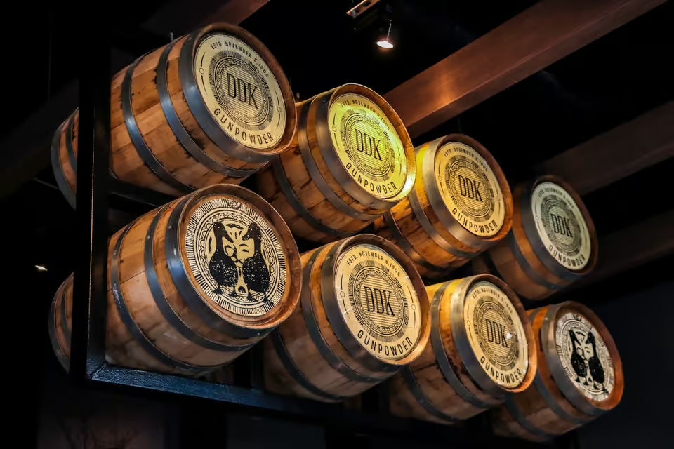 Newsy Nuggets: The Drake, H&H Bagels, Voodoo Bayou, Short Stroll to Sip ...